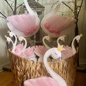 Swan Centerpieces - Etsy
