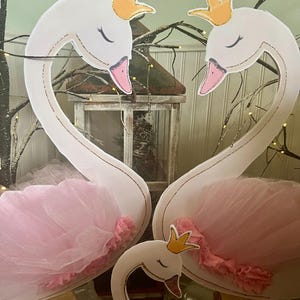 Swan Centerpieces - Etsy
