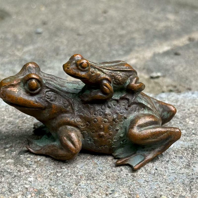 Frog Garden Statue - Etsy