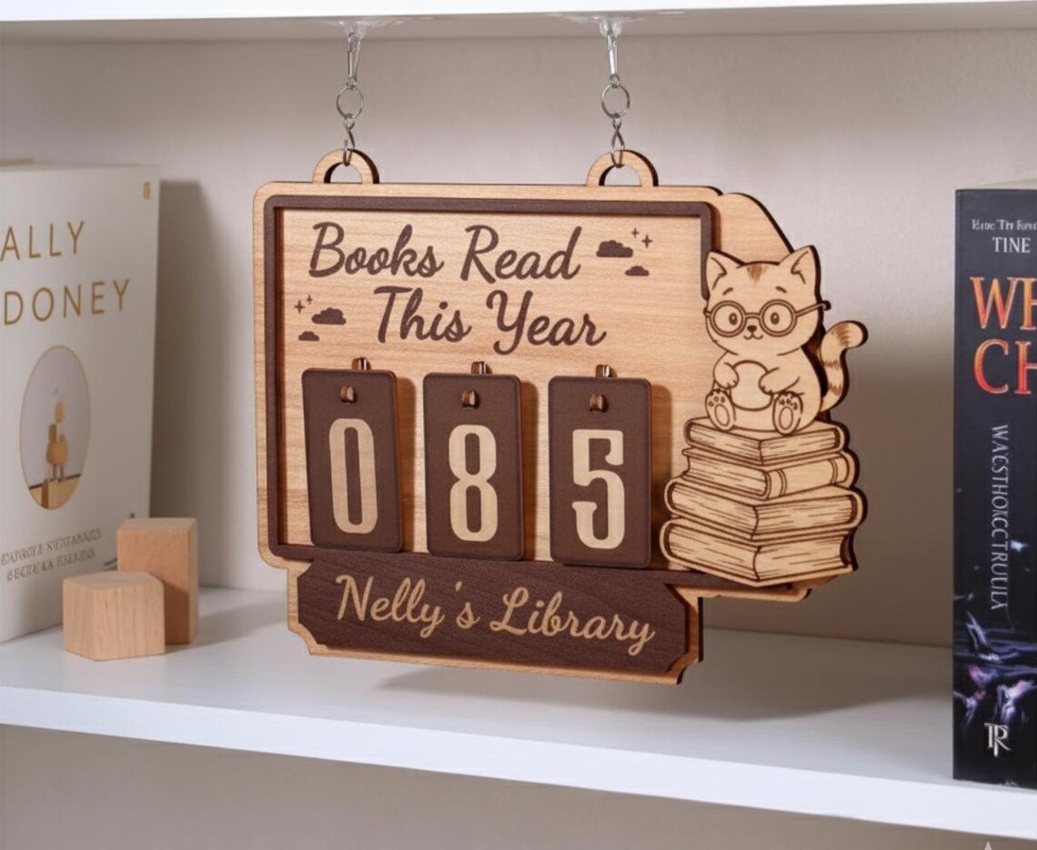Personalized Wooden Reading Log Book: Book Tracker & Bookshelf Decor - Etsy