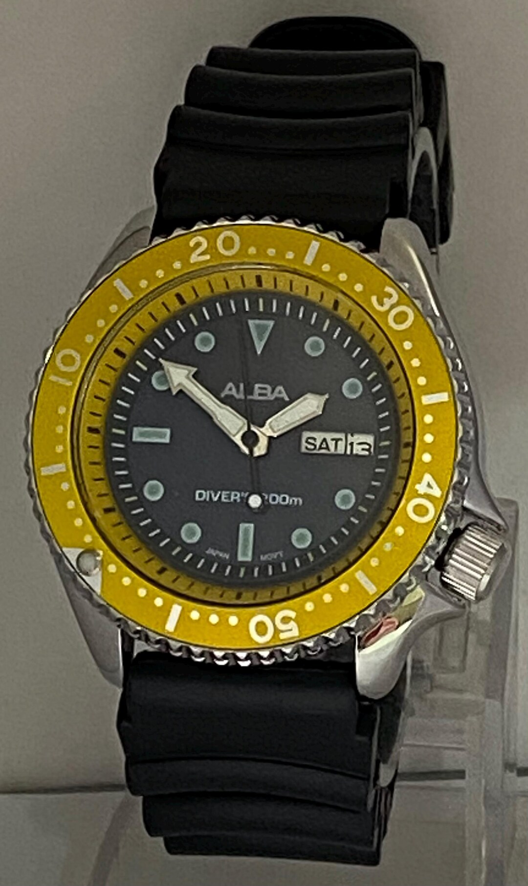 Refurbished Alba Automatic Diver Style Green Dial Watch Rubber Strap ...
