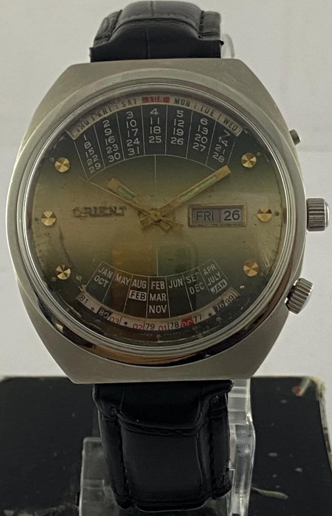 Stay Stylish Vintage Orient 21 Jewels Green Dial 4694 Day/date With ...