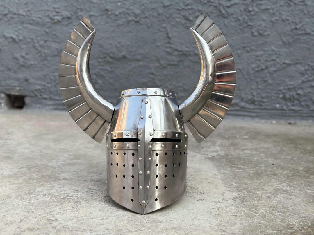 Medieval Teutonic Crest Wing Helmet Templar Fantasy Warrior Helmet ...