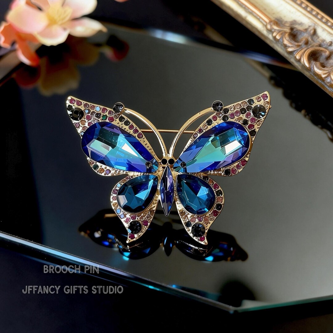 Sparkling Crystal Butterfly Brooch Pin - Stunning Rhinestone Butterfly ...