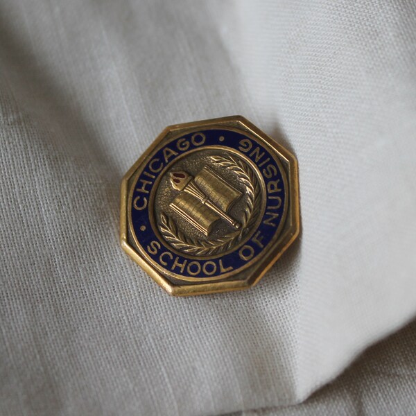 Chicago Enamel Pin - Etsy