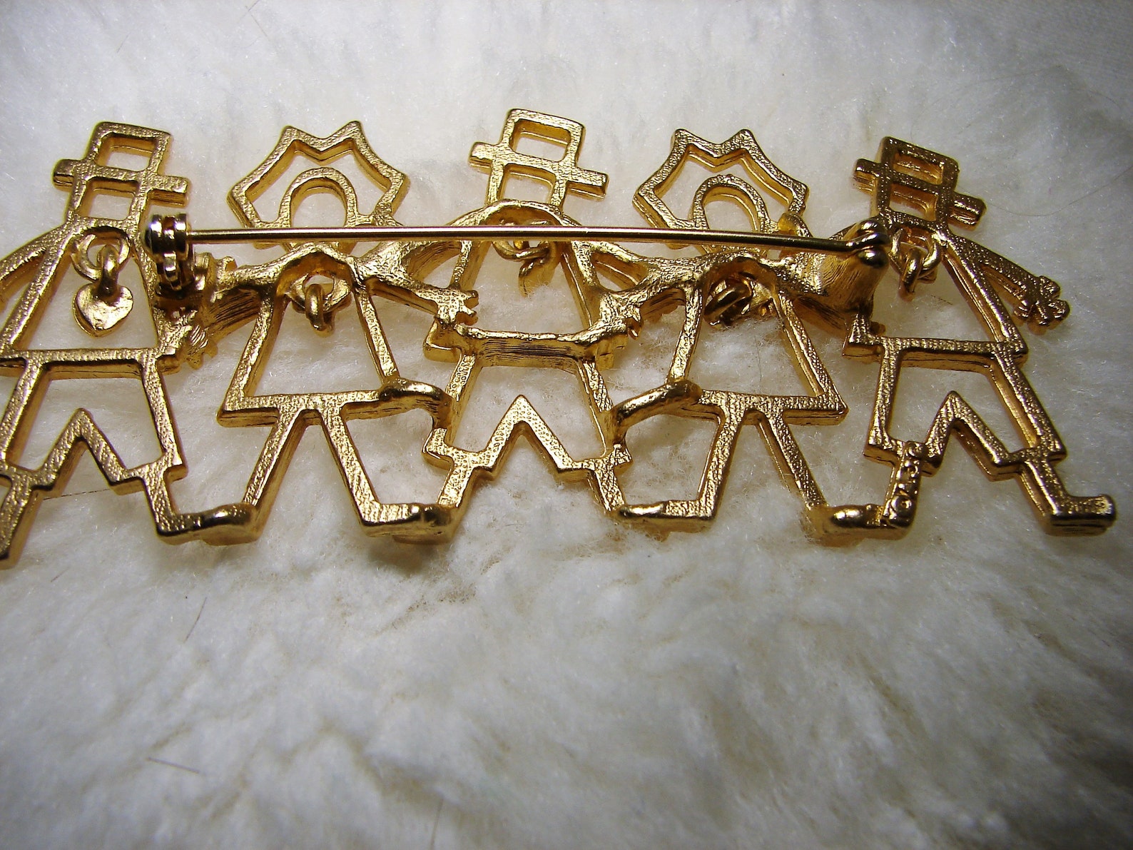 People Brooch by AJC Family Brooch AJC Brooch Gold Tone - Etsy France