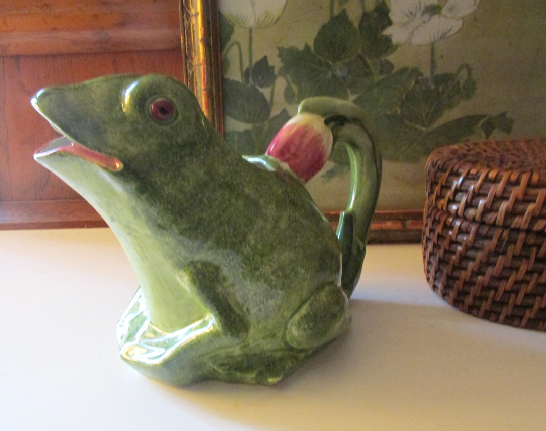 Vintage Italian Majolica Style Frog Pitcher, Alfresco Dining, Palm ...