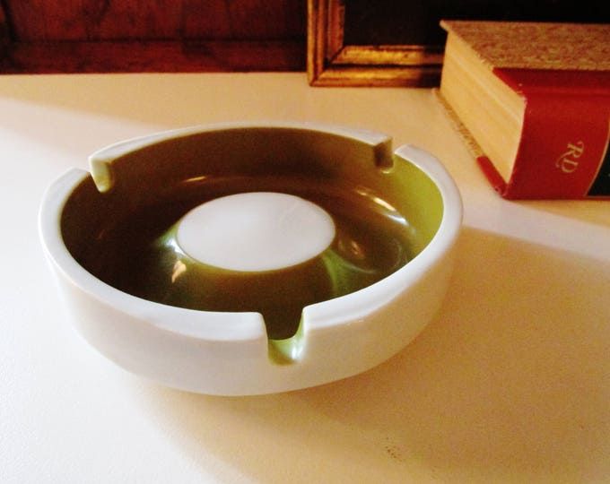 Mod Green and White Ash Tray, Mid Century Modern, Porcelain Ash Tray ...