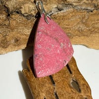 Thulite - Etsy