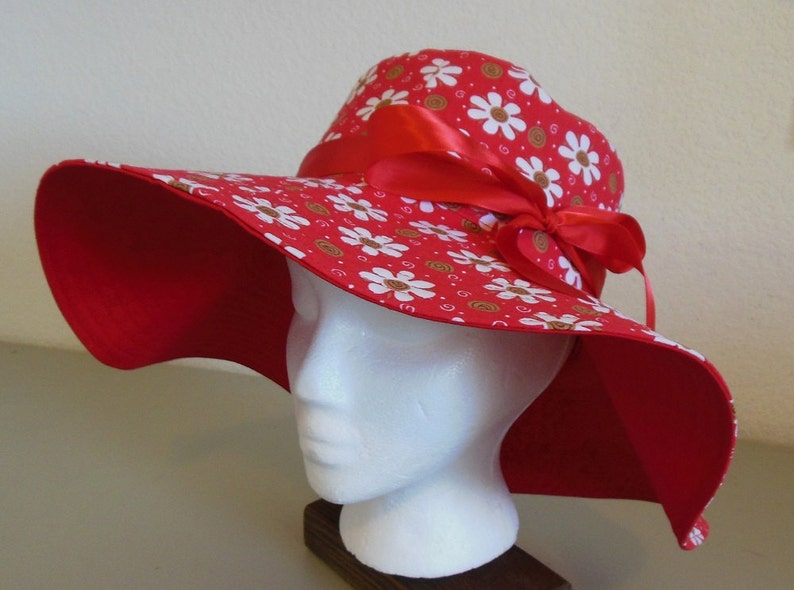 Red Floral and Swirls Sun Hat - Etsy