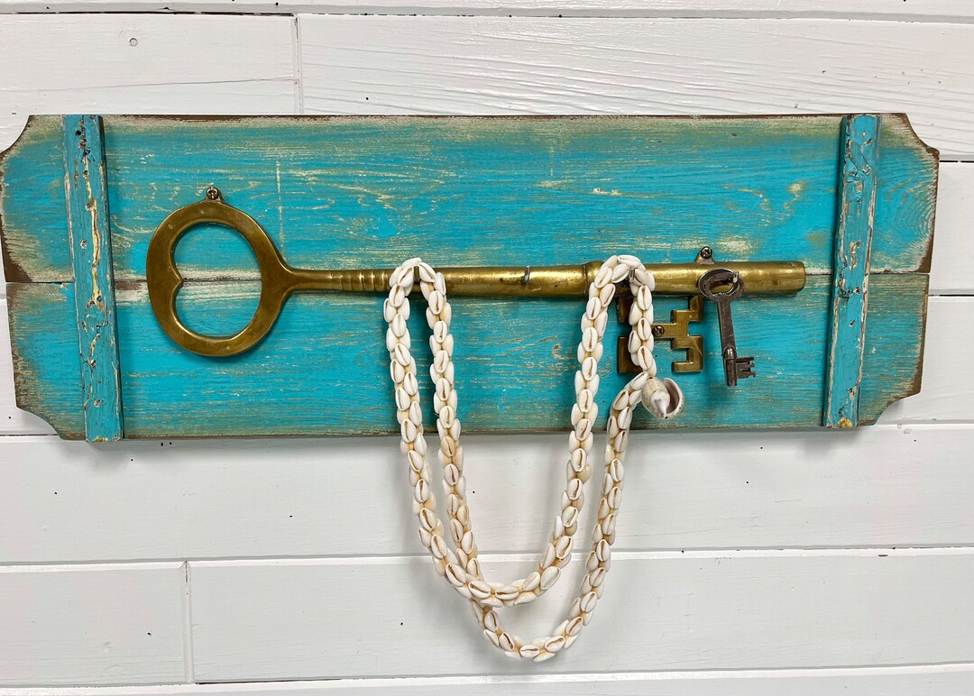 Turquoise and Brass Key Wood Key Rack, Paint Hook Rack With Large ...