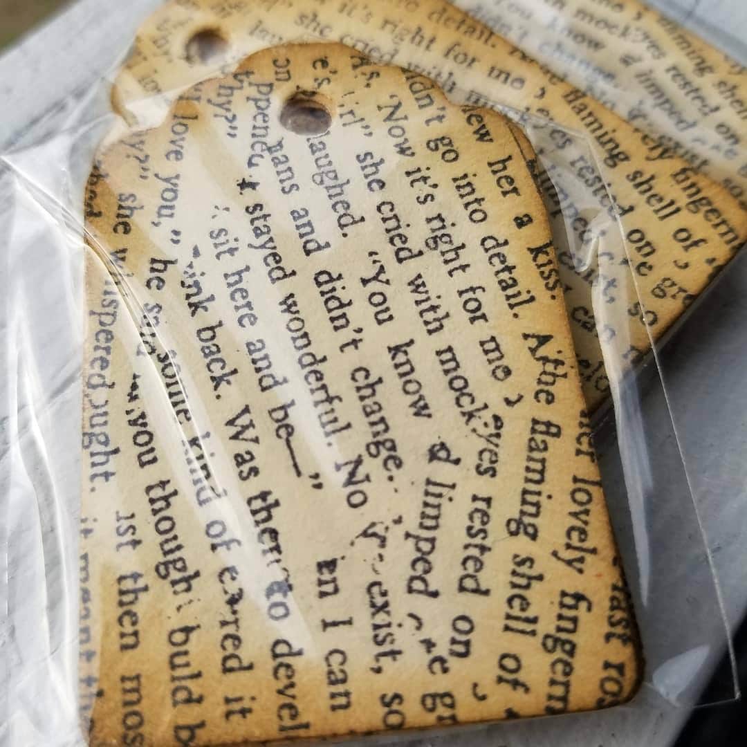 Book Page Tags, Vintage Style Tags, Black, White, Aged, - Etsy