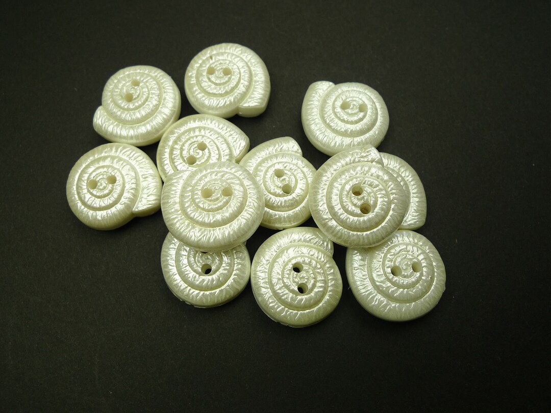 Buttons, Shell Shaped 10pcs - Etsy