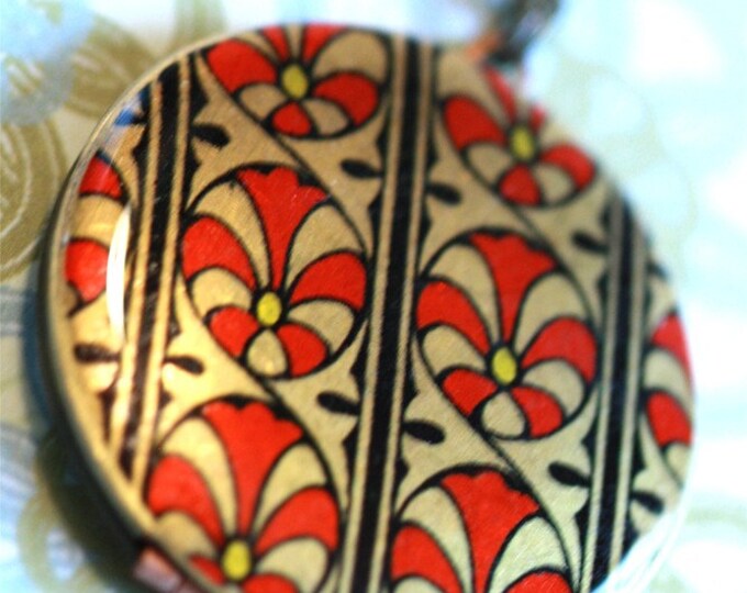 Locket Necklace With Rust and Black Vintage Flower Design on a Long ...