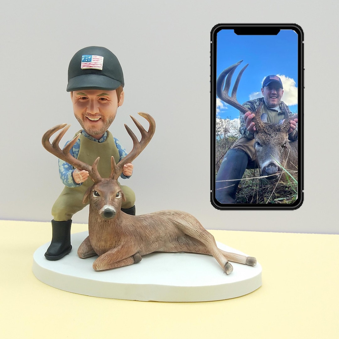 Custom Hunter and Deer Bobblehead, Personalized 3D Sculpture, Hunter's ...