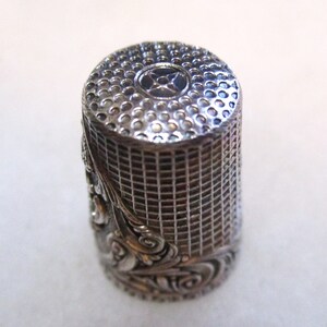 Vintage Sterling Silver Repousse Sewing Thimble With A Coat of Arms and ...