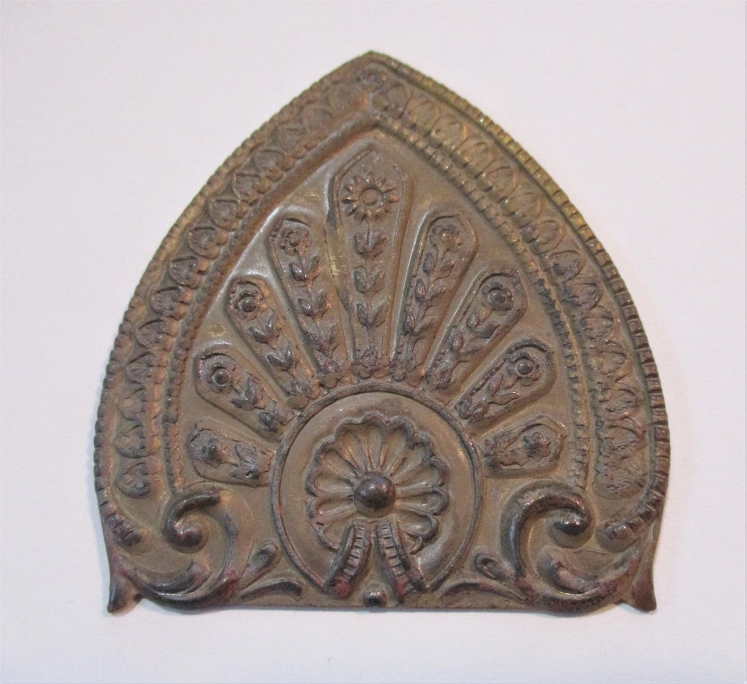 Vintage Nouveau Baroque Brass Shield, Jewelry Component, Medallion ...