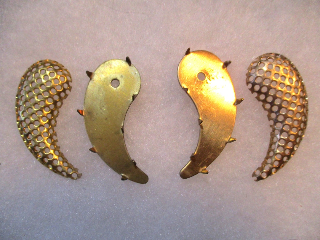 Stamped Brass Bead Screen With Teardrop Base, Leaft and Right Dome ...
