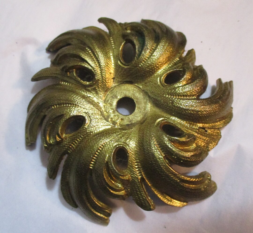 Vintage Fancy Cast Brass Leaf Design Lamp Bobeche/canopy - Etsy