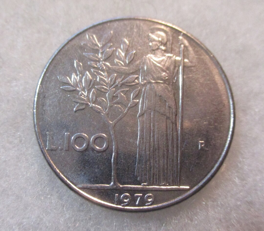 Italy, 1979 Vintage Repubblica Italiana, 100 Lire Coin, Standing ...