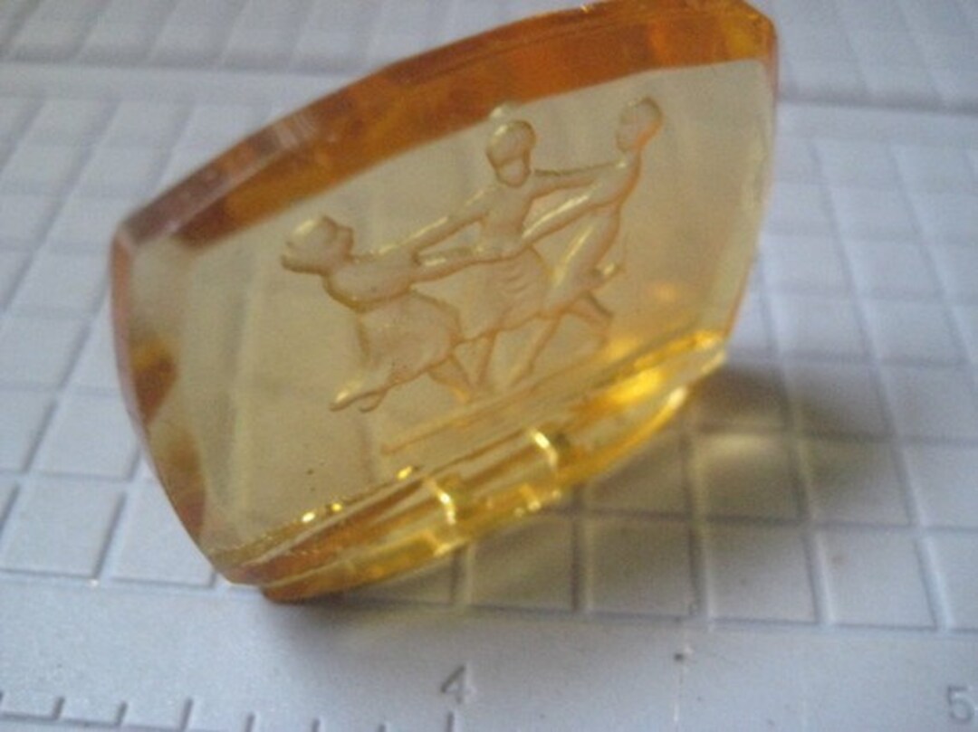 Vintage Reversed Carved Dancing Girls Topaz Glass Stone/embellishment ...