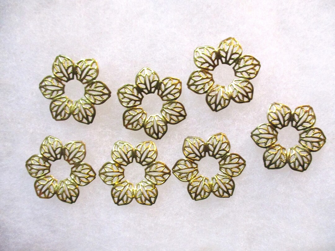Vintage Filigree Flowers 6 Petals Open Center Circle - Etsy