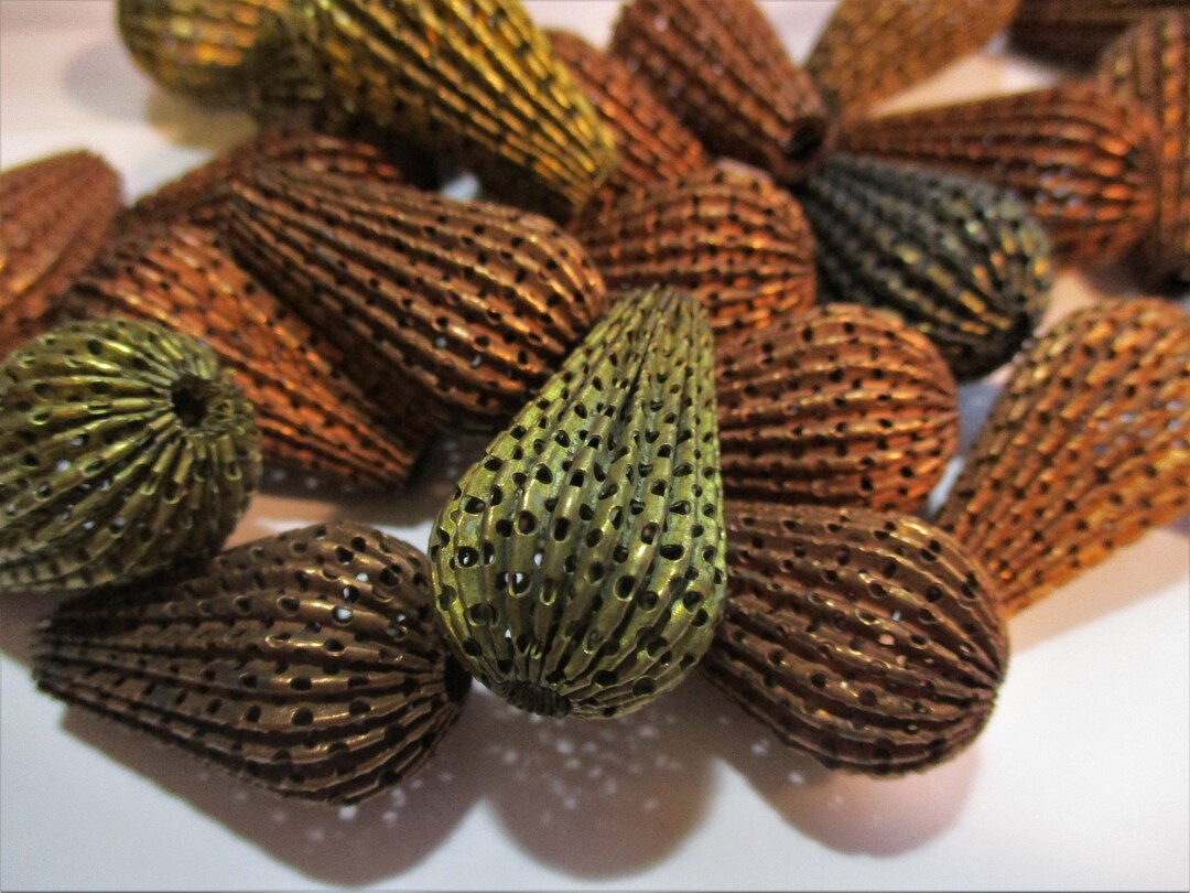 Vintage Ribbed Mesh Beads Brass Plated Ribbed or Corrugated Mesh Bead ...