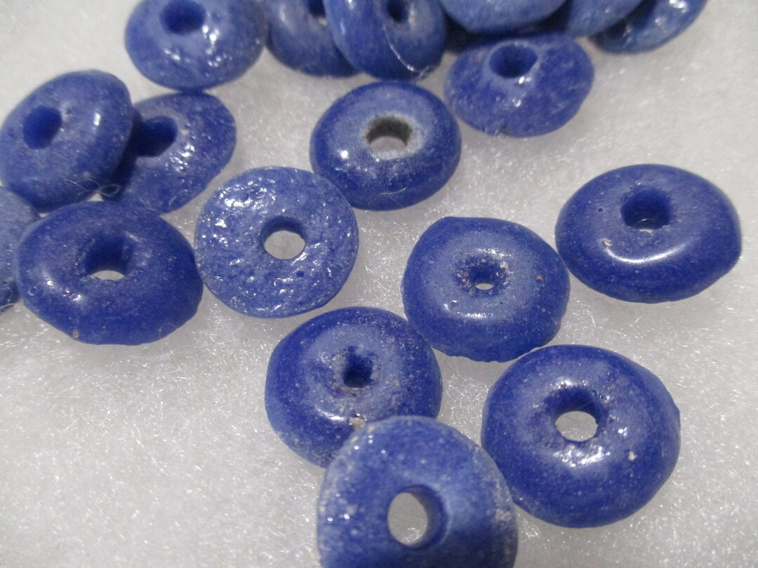 African Recycled Vintage Blue Dogun Glass Round Donut/saucer Jewelry ...