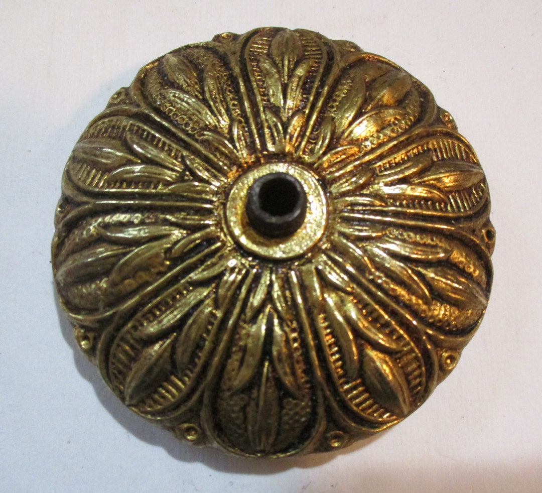 1 Vintage Cast Brass Ornate Leaf Design Lamp Bobeche/canopy Fitting ...