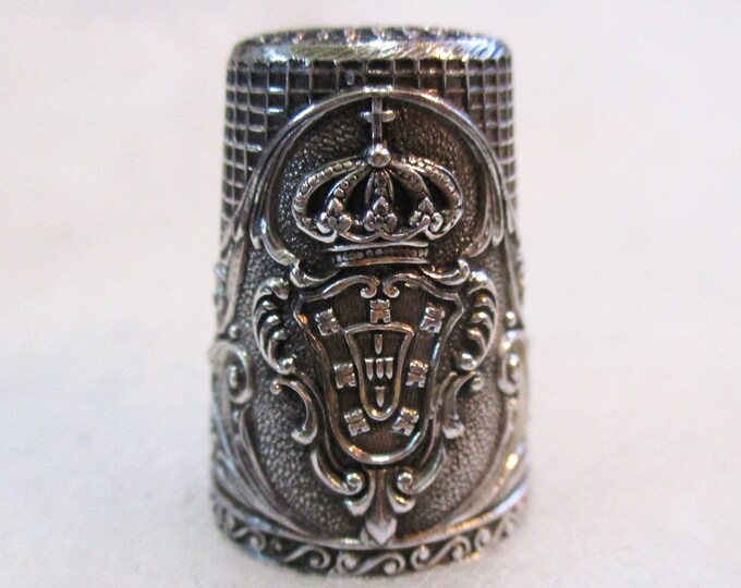 Vintage Sterling Silver Repousse Sewing Thimble With A Coat of Arms and ...