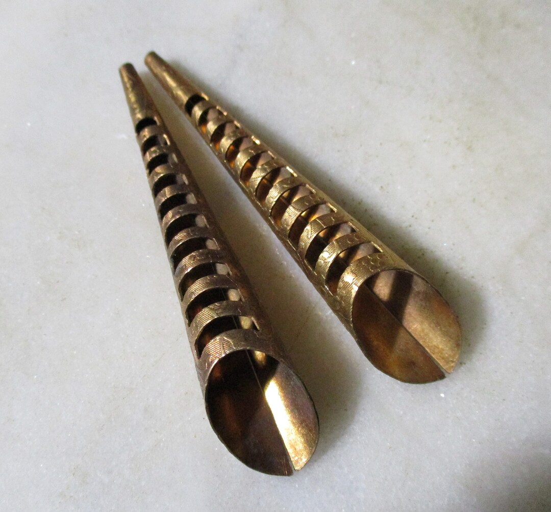 Vintage Rolled Stamped Brass Open Work Cone Shaped Drops/jewelry ...