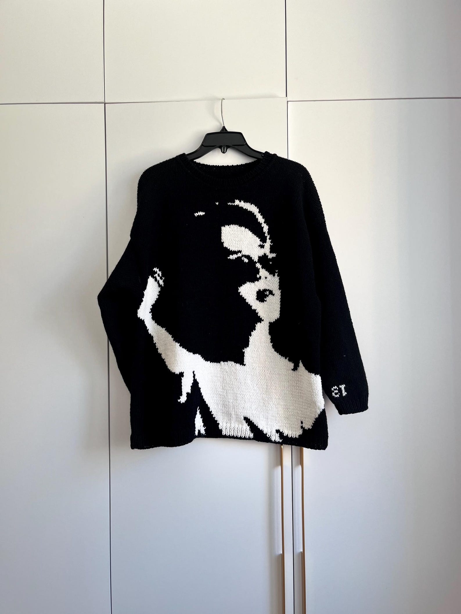 Custom K-pop Artist Sweater • Knitted Portrait Jumper • Made to Order ...