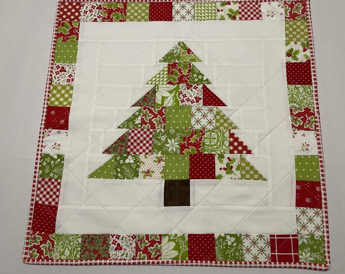 Christmas Tree Quilted Table Runner, Christmas Quilted Wall Hanging ...