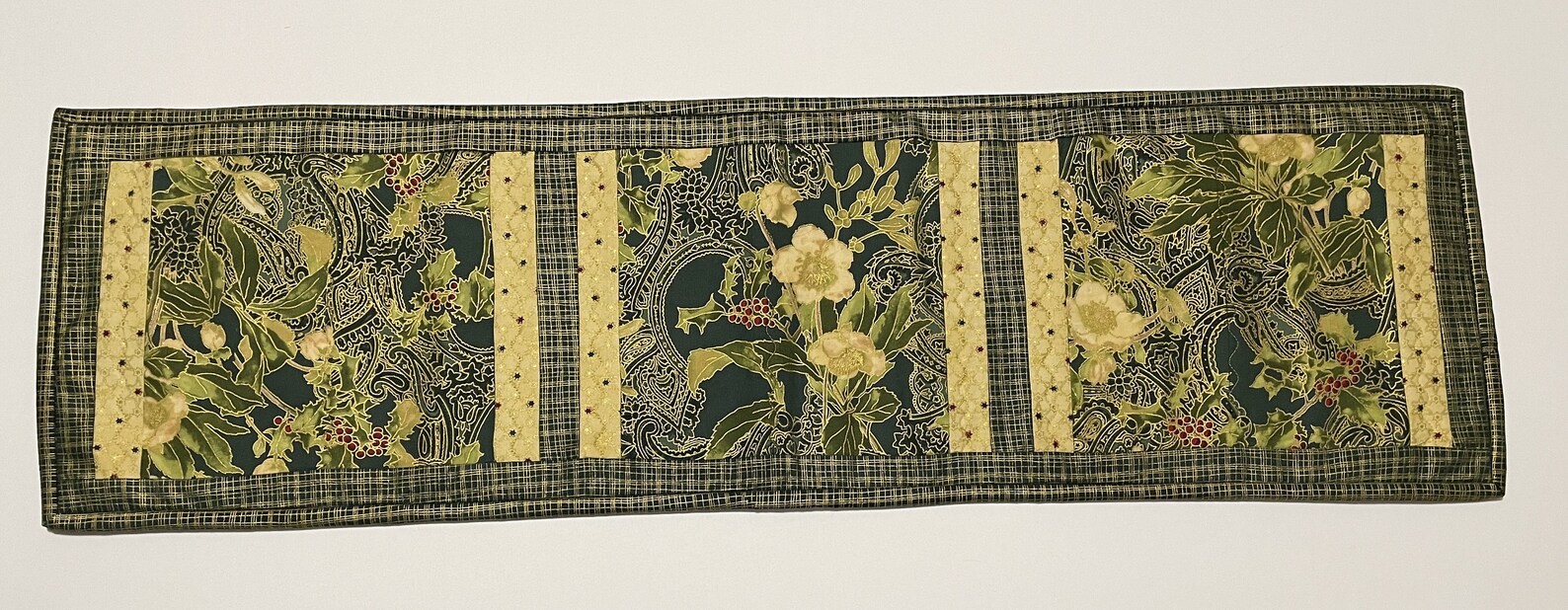 Christmas Quilted Table Runner Elegant Floral Quilted Table - Etsy