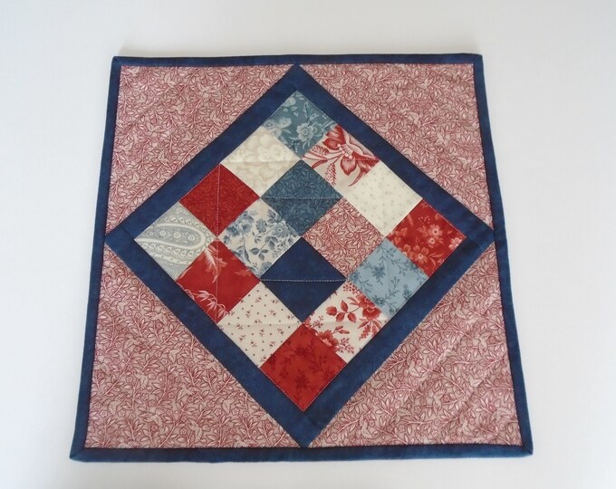 Primitive Quilted Table Topper, Patchwork Quilted Table Runner, Quilted ...