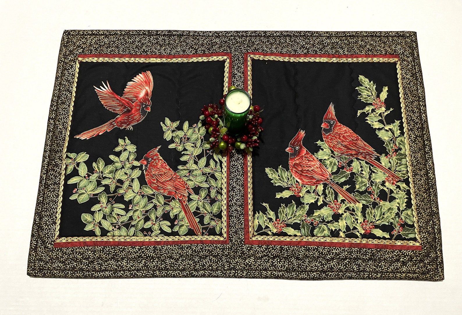 Cardinals Quilted Table Runner Winter Christmas Quilted Table - Etsy