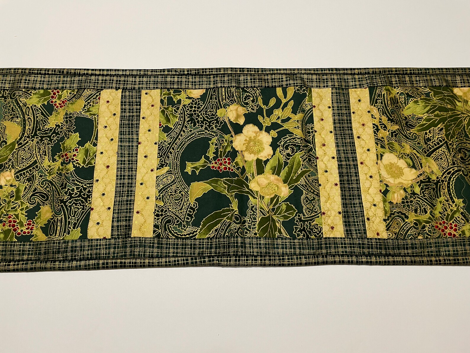 Christmas Quilted Table Runner Elegant Floral Quilted Table - Etsy