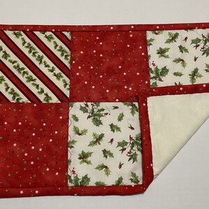 Christmas Quilted Table Topper, Christmas Mini Quilt, Christmas Stars ...
