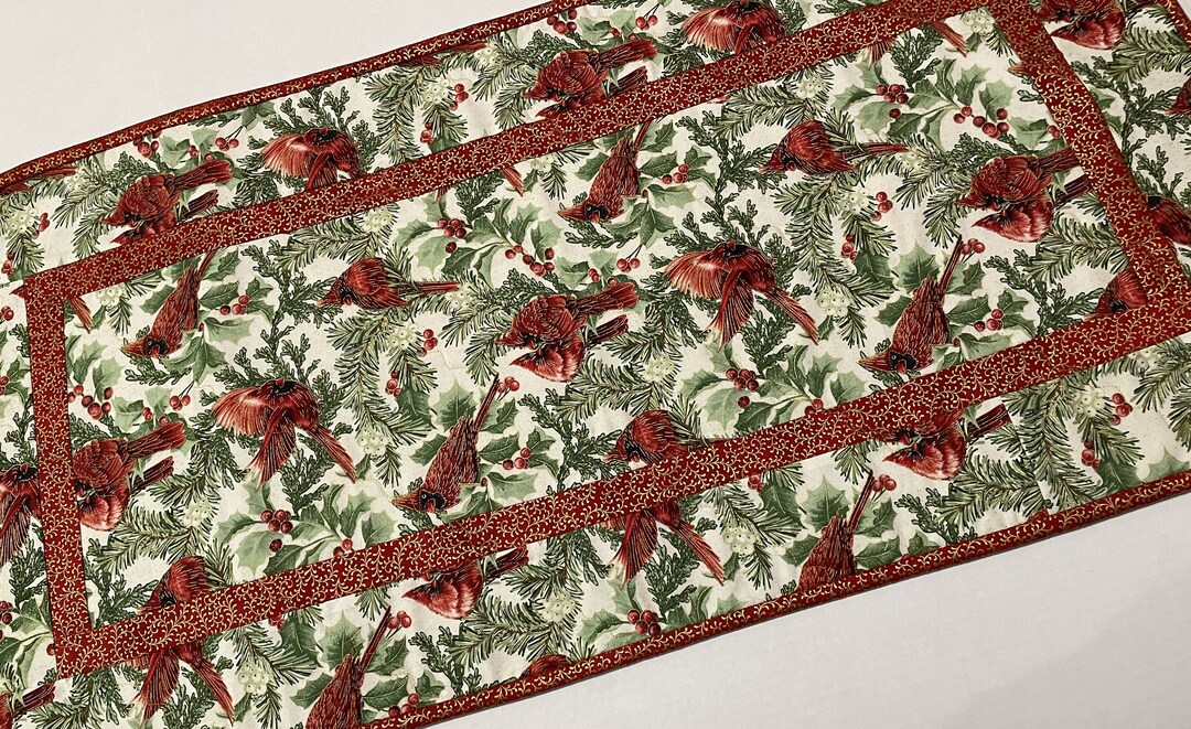 Elegant Christmas Quilted Table Runner, Christmas Cardinals Quilted ...