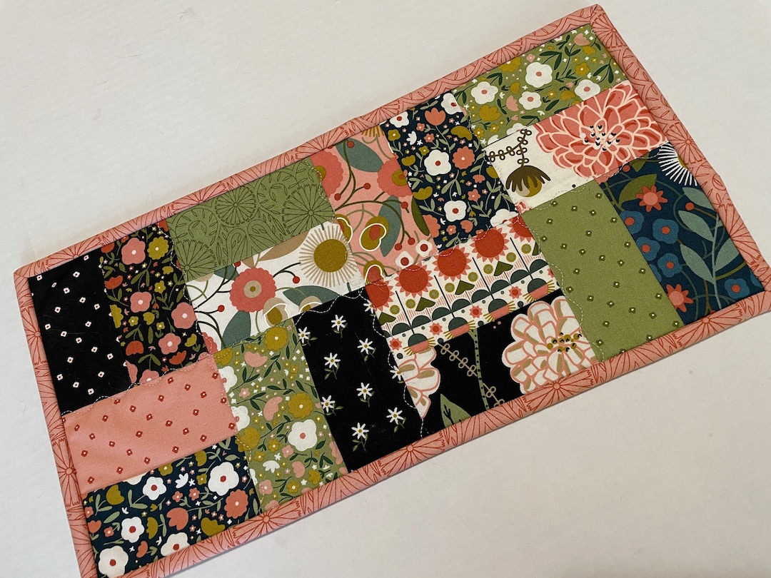 Patchwork Floral Quilted Table Topper, Floral Snack Mat, Patchwork ...