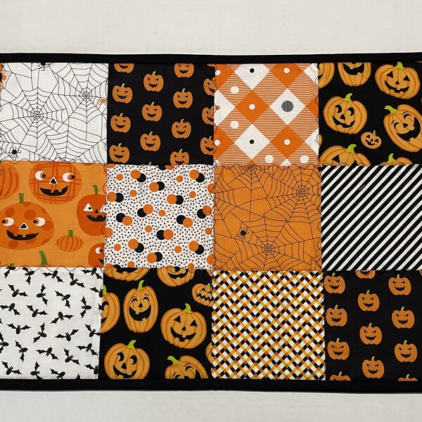 Halloween Table Runner Pattern - Etsy