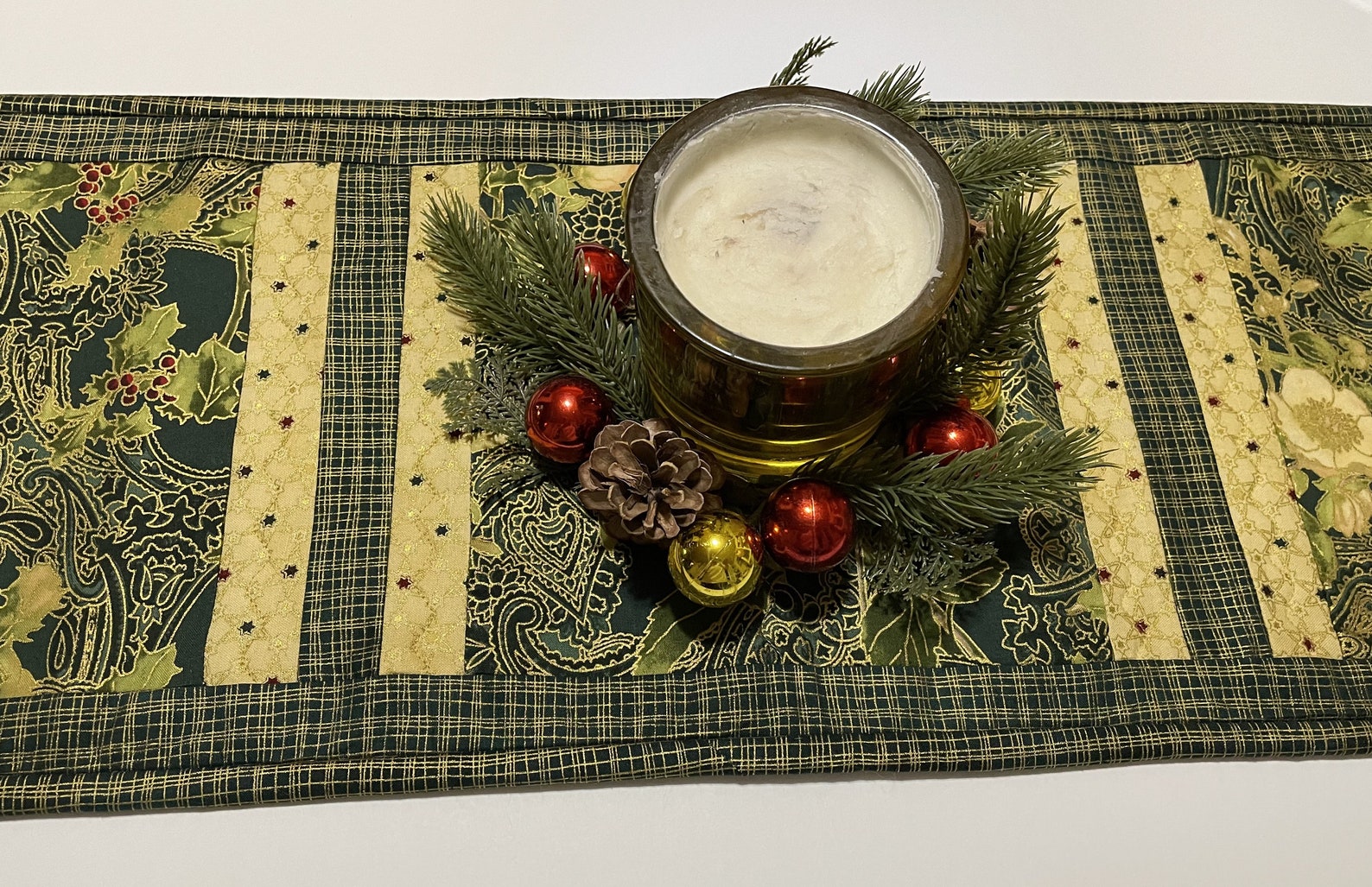 Christmas Quilted Table Runner Elegant Floral Quilted Table - Etsy