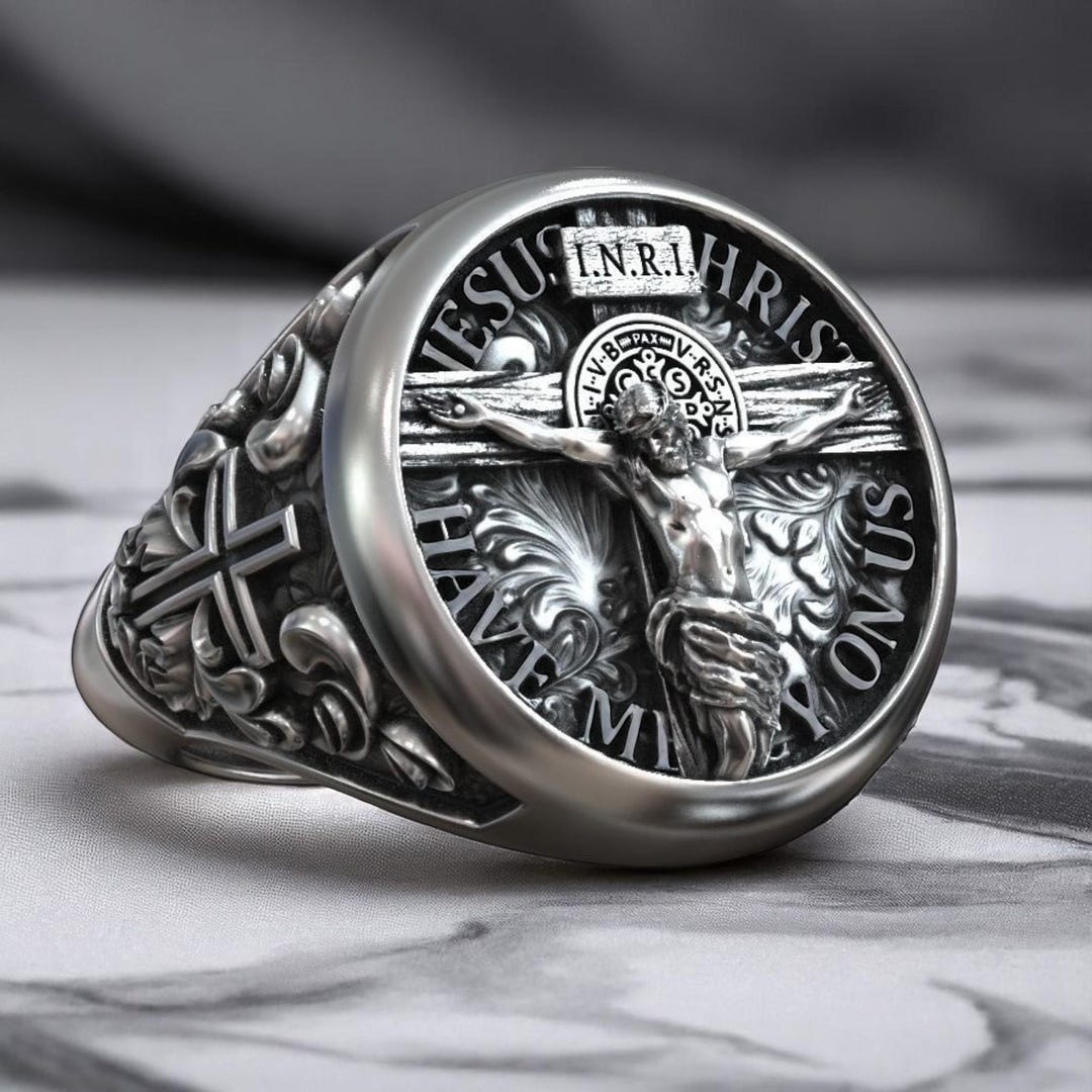 Jesus Christ Crucifix Signet Ring – 18k Gold Plated Christian Catholic ...