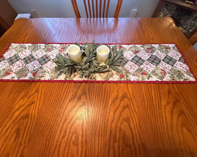 SALE!! Quilted Table Runner, Christmas Runner, Reversible Christmas ...