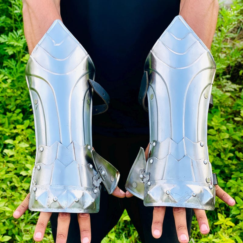 Claw Gauntlet - Etsy