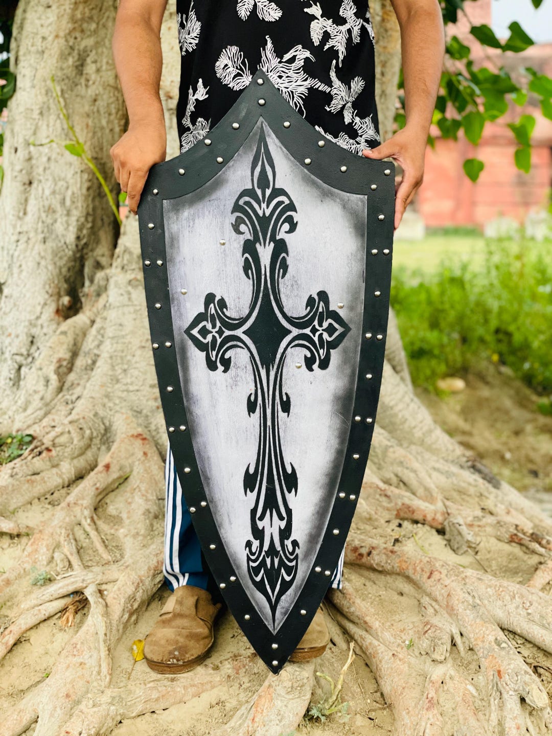 Medieval Crusader Shield: Wooden Templar LARP Cosplay Armor Prop - Etsy