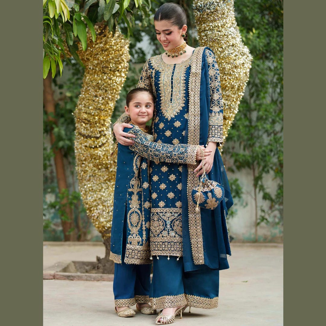 Beautiful Mother Daughter Combo Kurti Sets,matching Mother Daughter ...