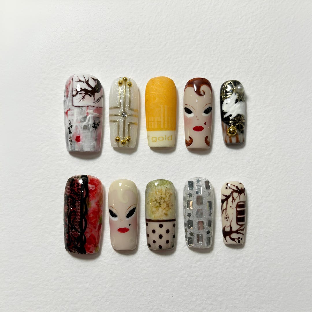 Hand-painted Marlboro Gold Grunge Press on Nails | Avant Garde ...