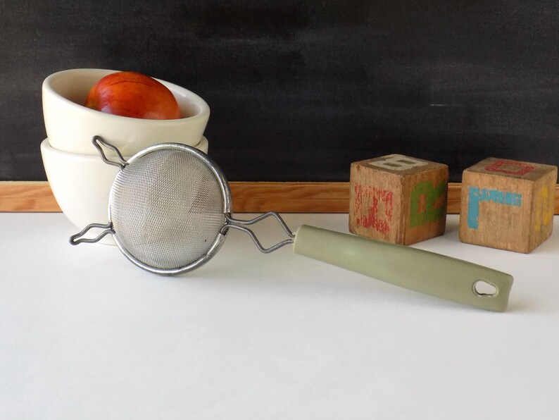 Farmhouse Kitchen Wire Mesh Strainer. Kitchen Sieve. Rustic - Etsy
