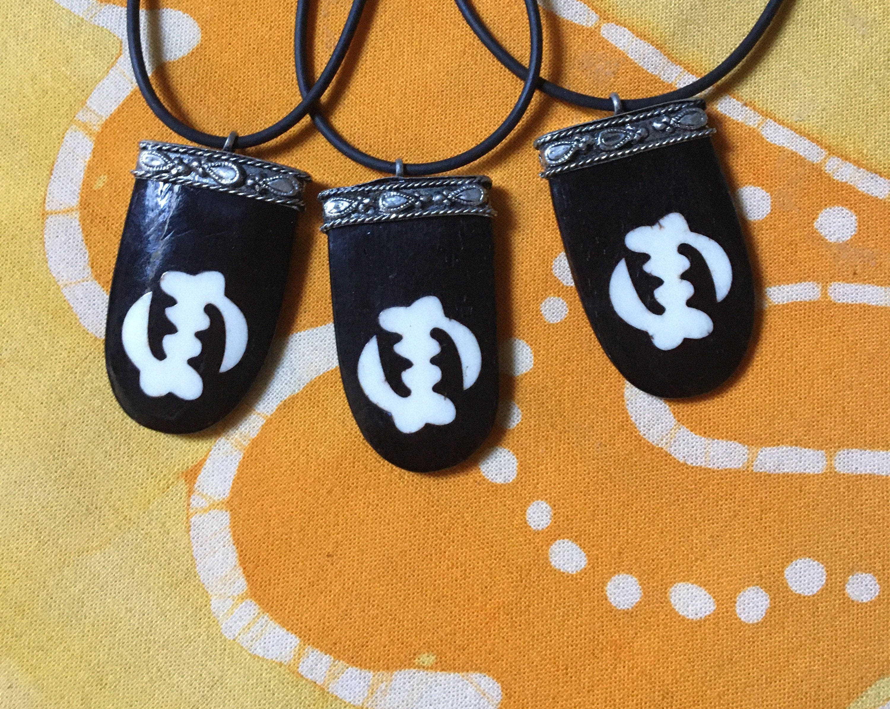 Gye Nyame Adinkra West African Symbol Batik Bone Pendant Necklace ...